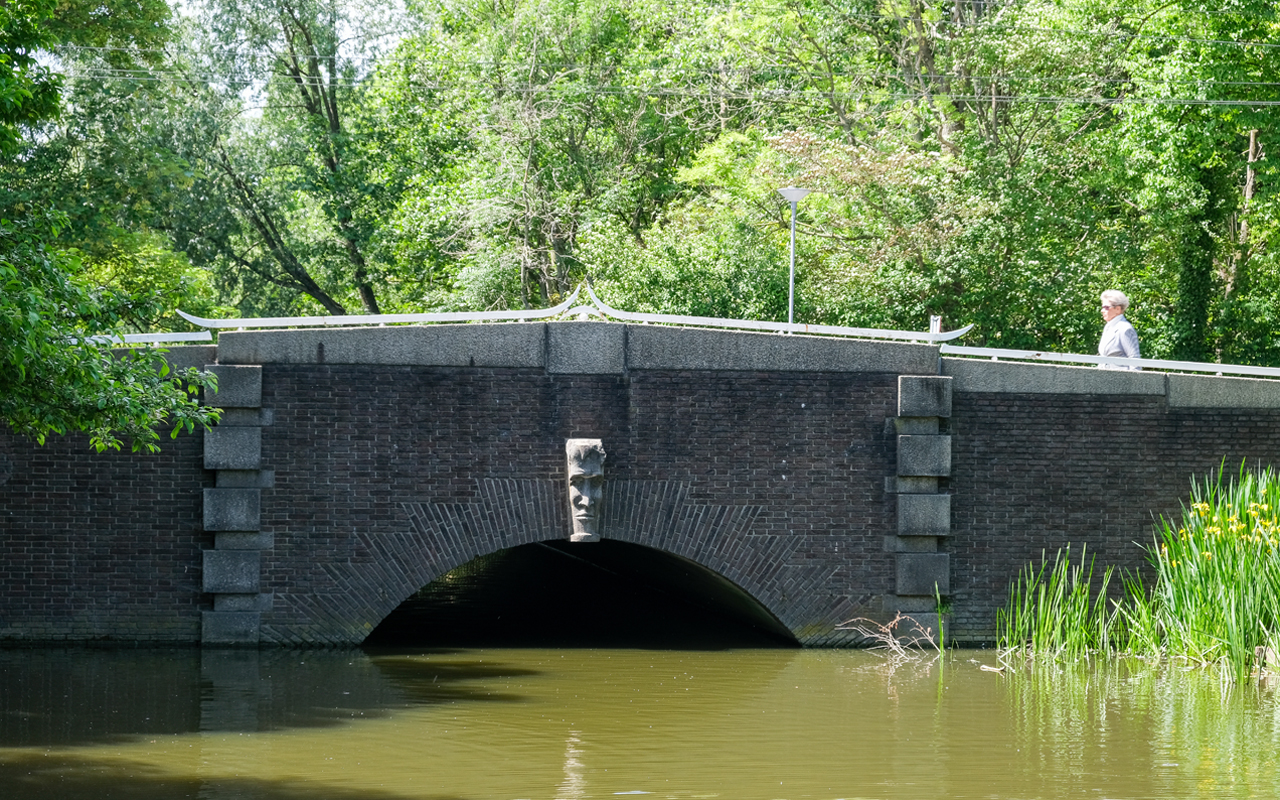 Maskerkop & Jongen op ezel - BKOR